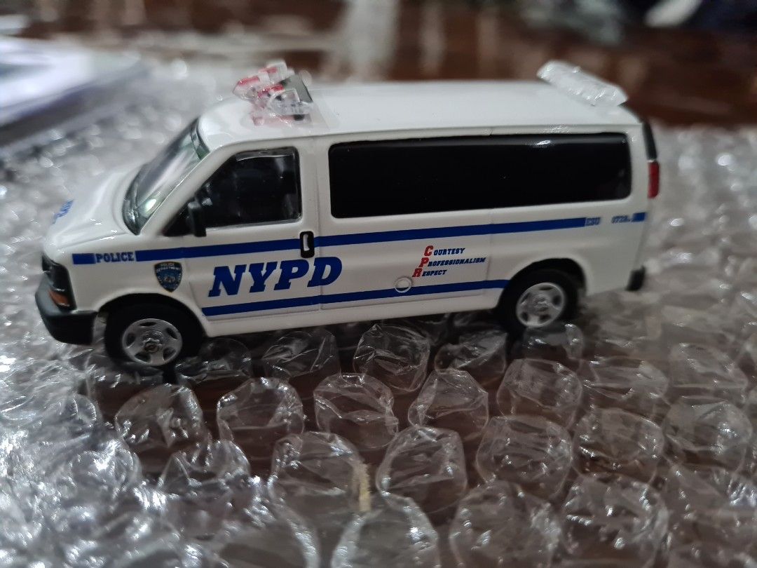 1/64 596 NYPD Chevrolet Express, Hobbies & Toys, Toys & Games on Carousell
