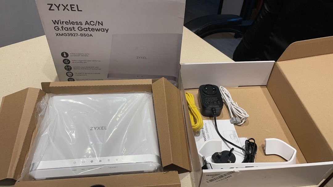 3307) Dual-Band Wireless AC/N G.fast Gateway XMG3927-B50A, Computers ...