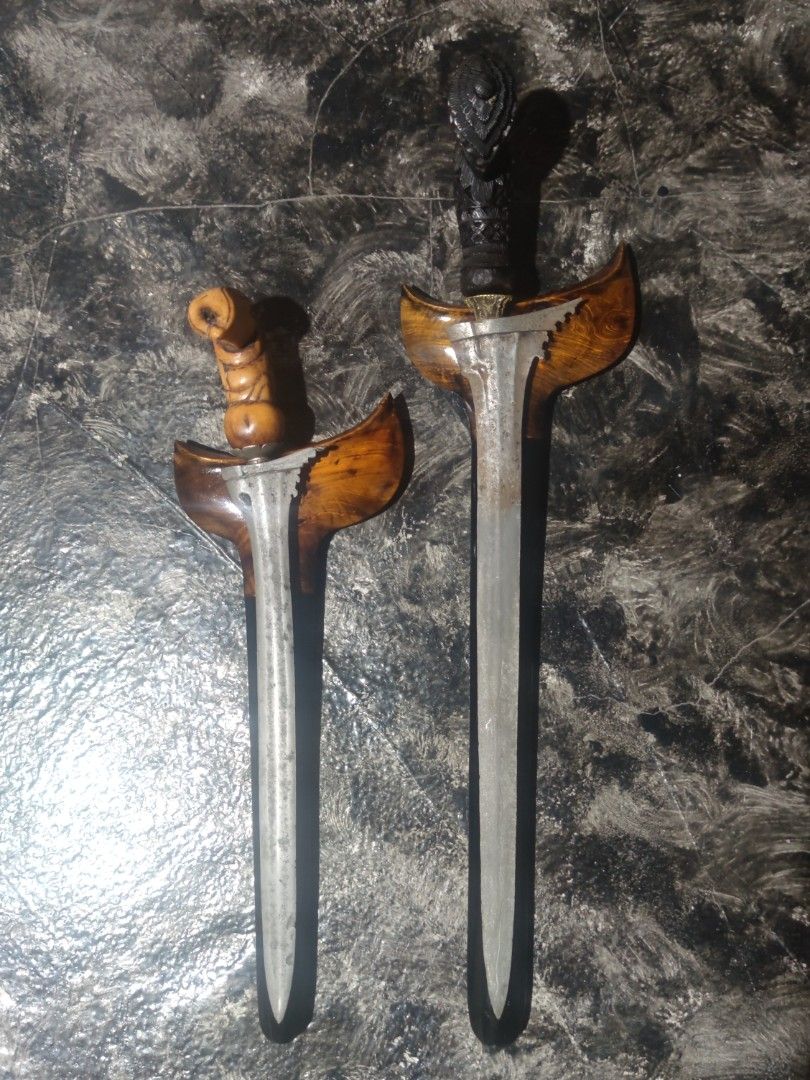 3 bilah keris antik dari pagar ruyong dari empu yang sama.super rare ...