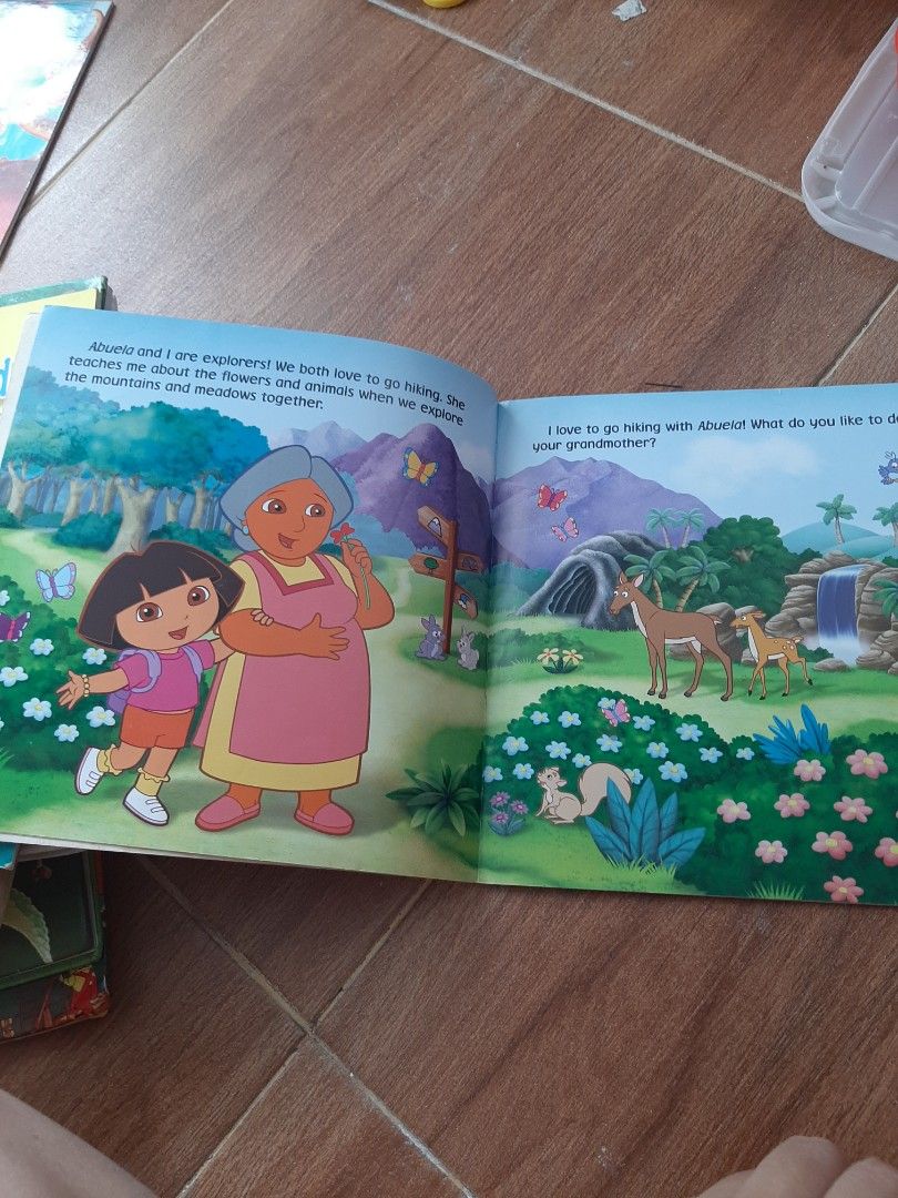 Buku dora loves her grandma, Buku & Alat Tulis, Buku Anak-Anak di Carousell