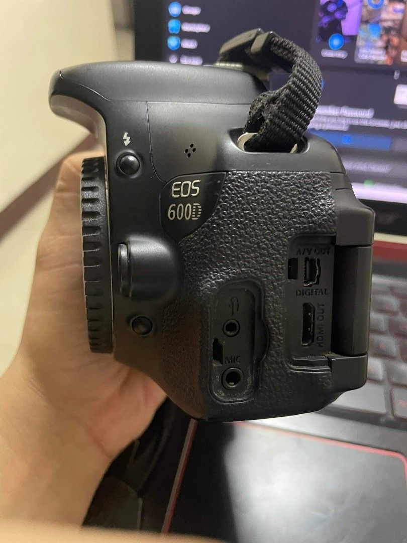 Canon EOS 600D Flipscreen Body, Photography, Cameras on Carousell