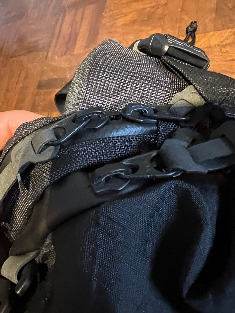 Code of Bell X-Pod, Men's Fashion, Bags, Belt bags, Clutches and ...