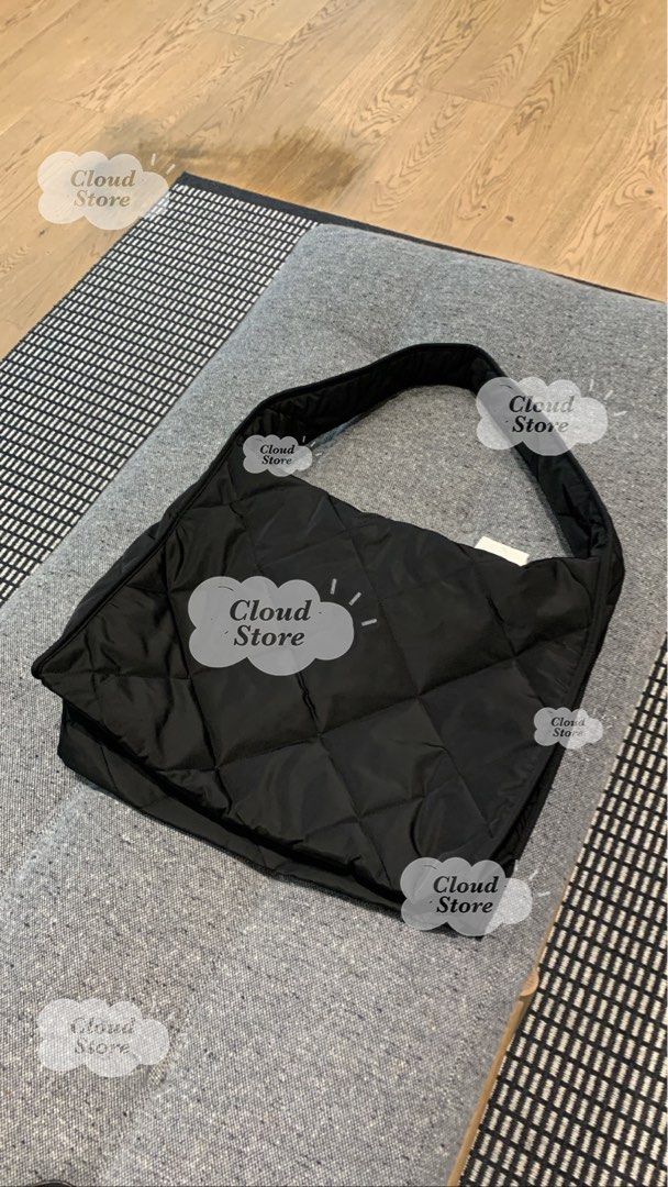 COS Quilted Oversize Bag (Square), Women's Fashion, Bags & Wallets ...