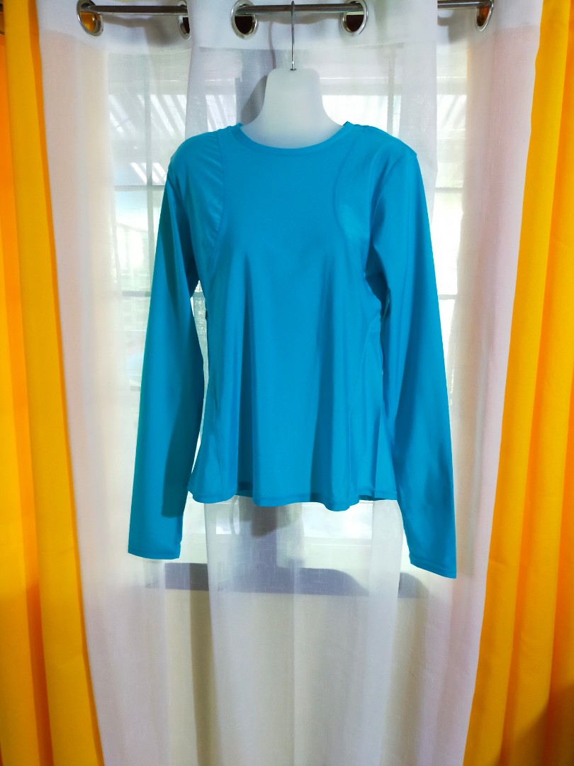 Cotton On Body rash guard, Women's Fashion, Tops, Others Tops on Carousell