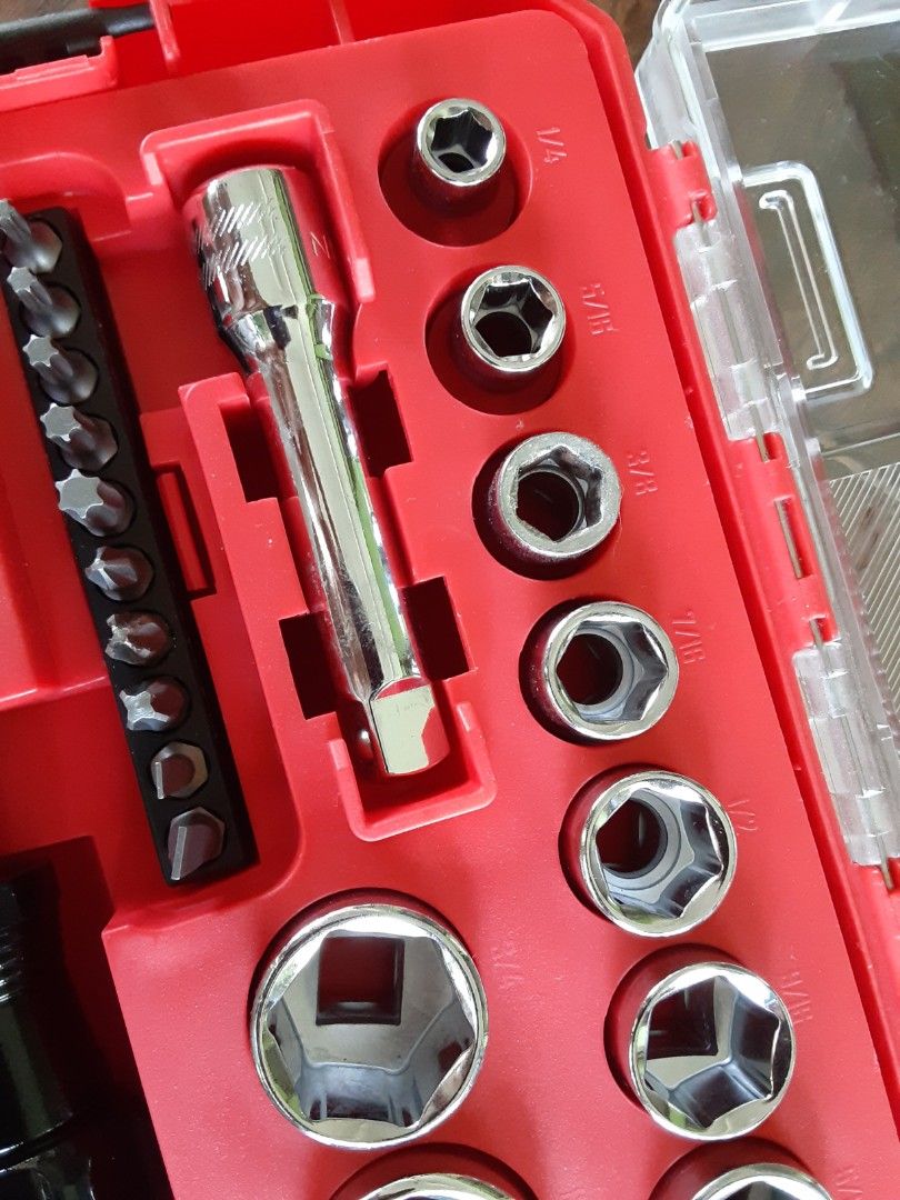 CRAFTSMAN SOCKET SET INCHES 24 PCS, Commercial & Industrial ...