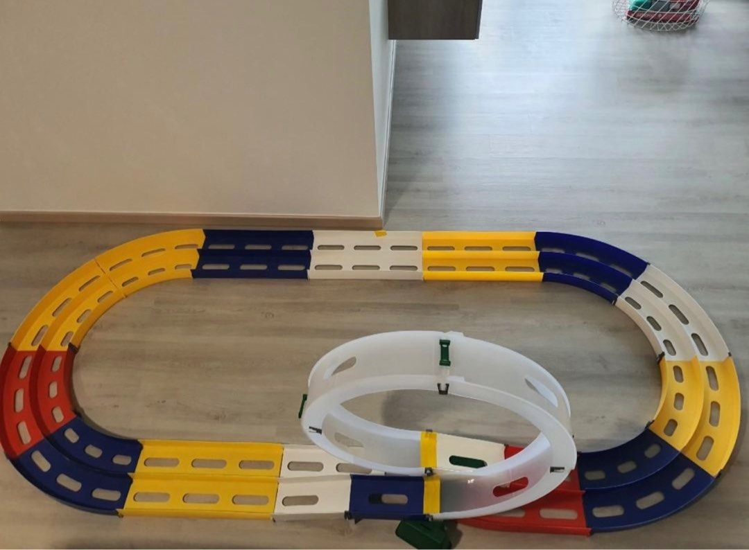 Daxing 2 lane track with loop for Tamiya, Hobbies & Toys, Toys & Games ...
