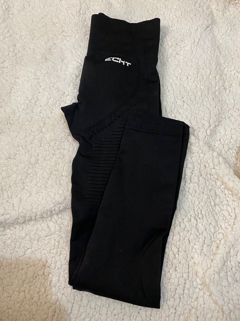 ECHT, Women's Fashion, Activewear on Carousell