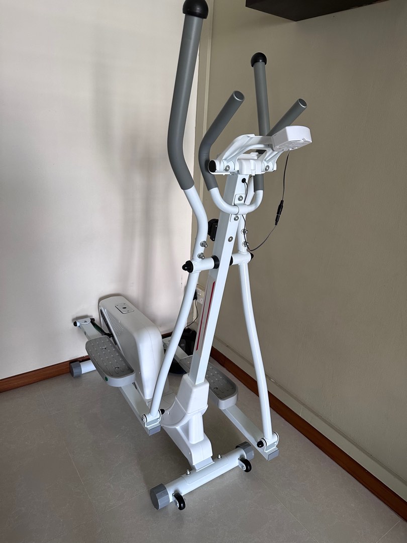 Elliptical machine, Sports Equipment, Exercise & Fitness, Cardio ...