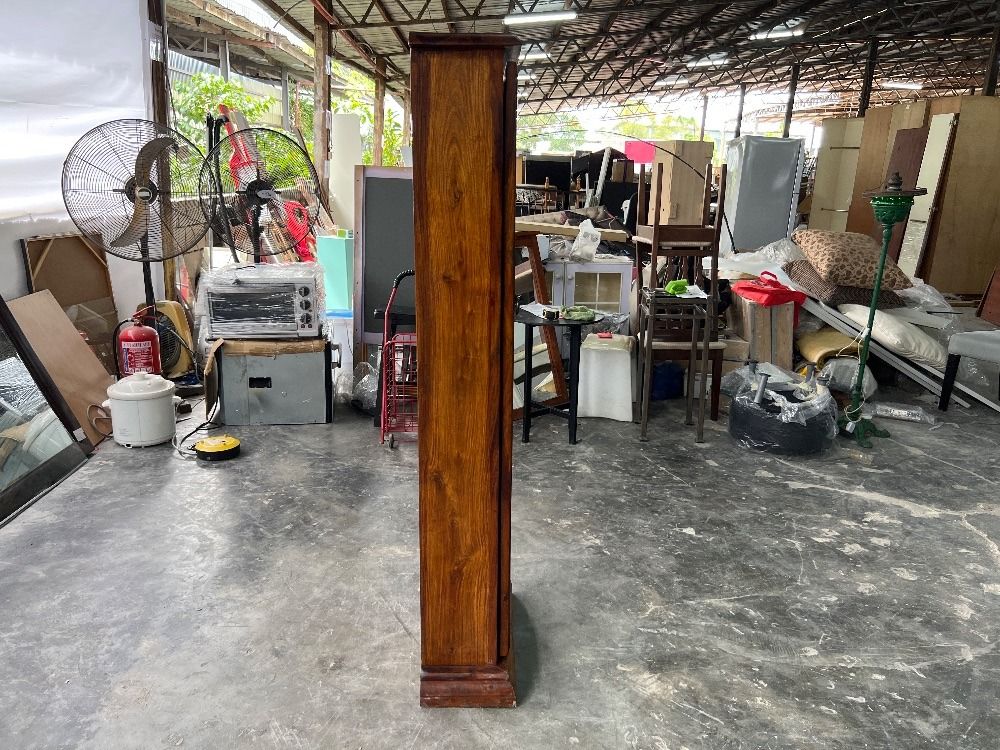 (F20030493) Vintage Short Wooden 1 Door Display Hanging Rack Cabinet ...