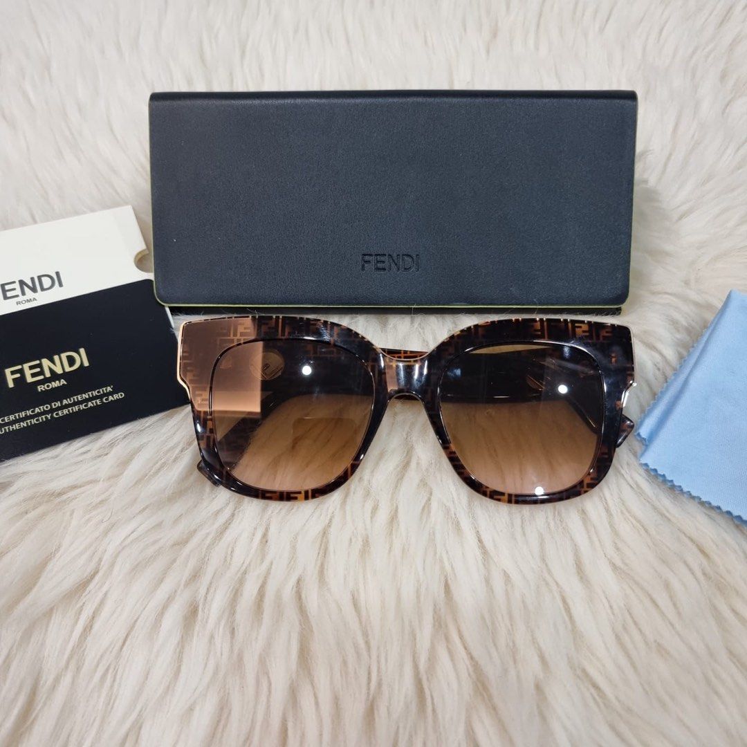 fendi sunglasses, Fesyen Wanita, Aksesoris di Carousell