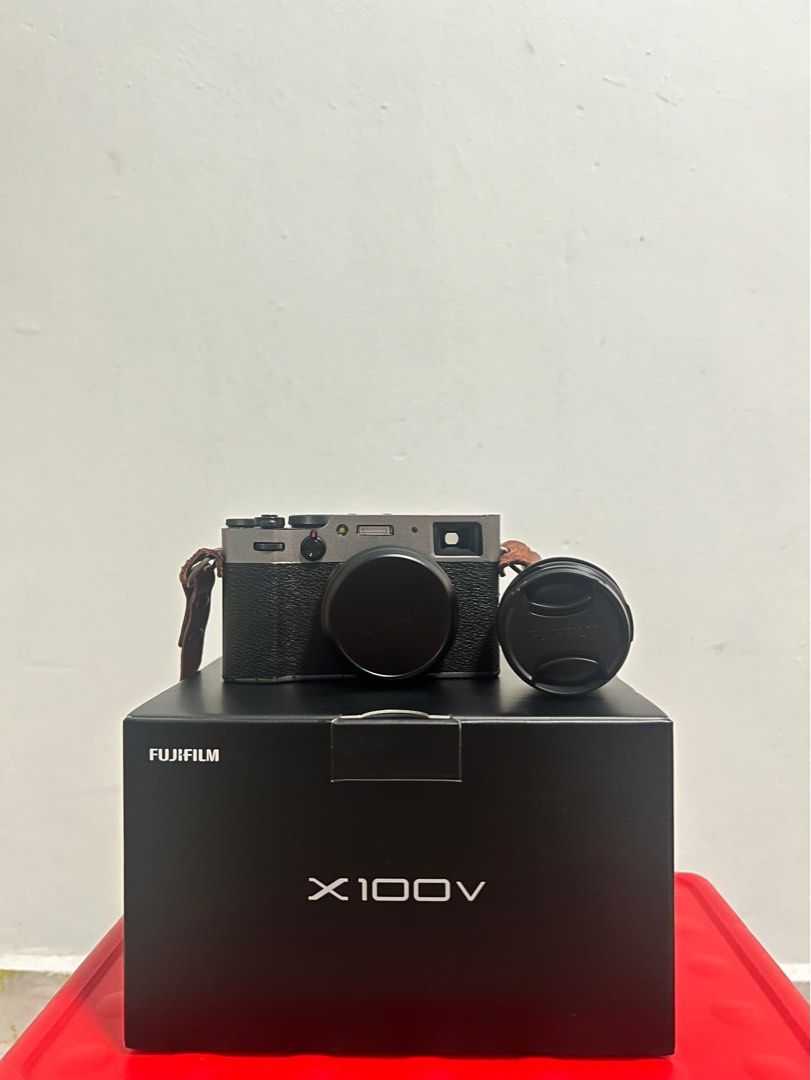 Fujifilm X100V with WCL-X100 II, Photography, Cameras on Carousell