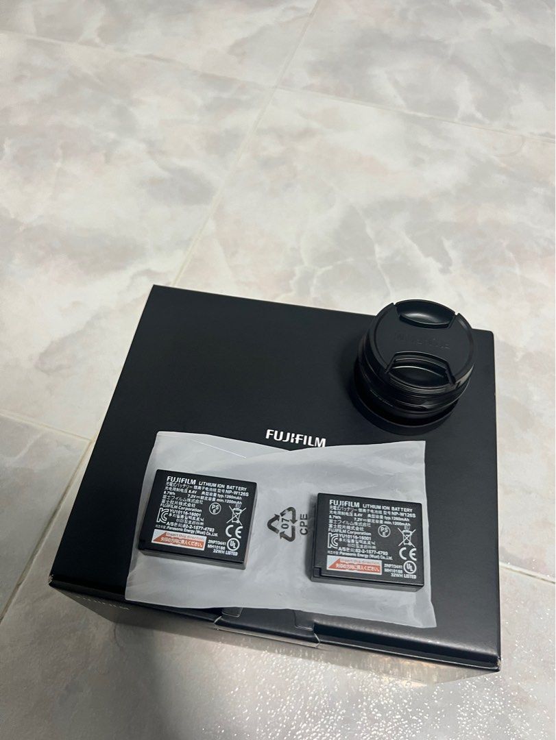 Fujifilm X100V with WCL-X100 II, Photography, Cameras on Carousell