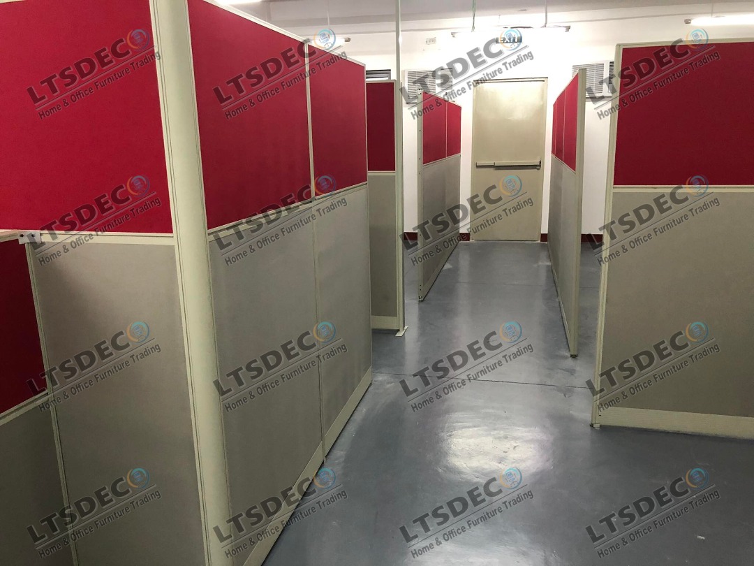 full fabric high panel divider office partition // furniture on Carousell