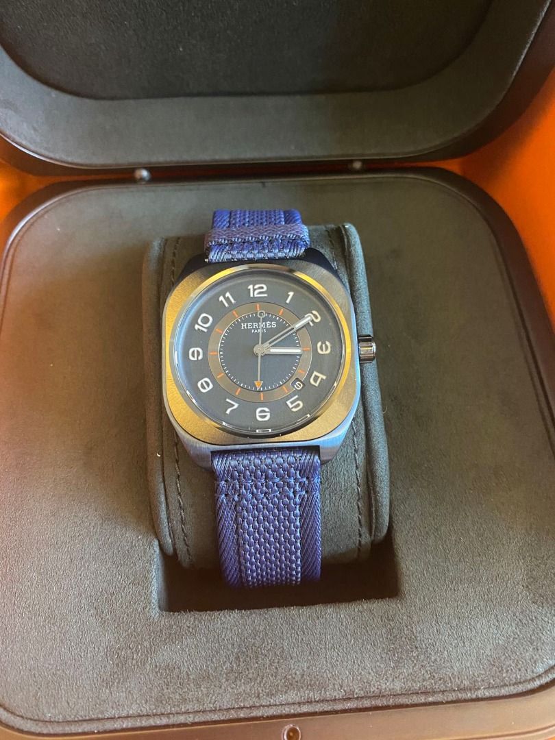 Hermes H08 Deep Blue Titanium, 名牌, 手錶 - Carousell