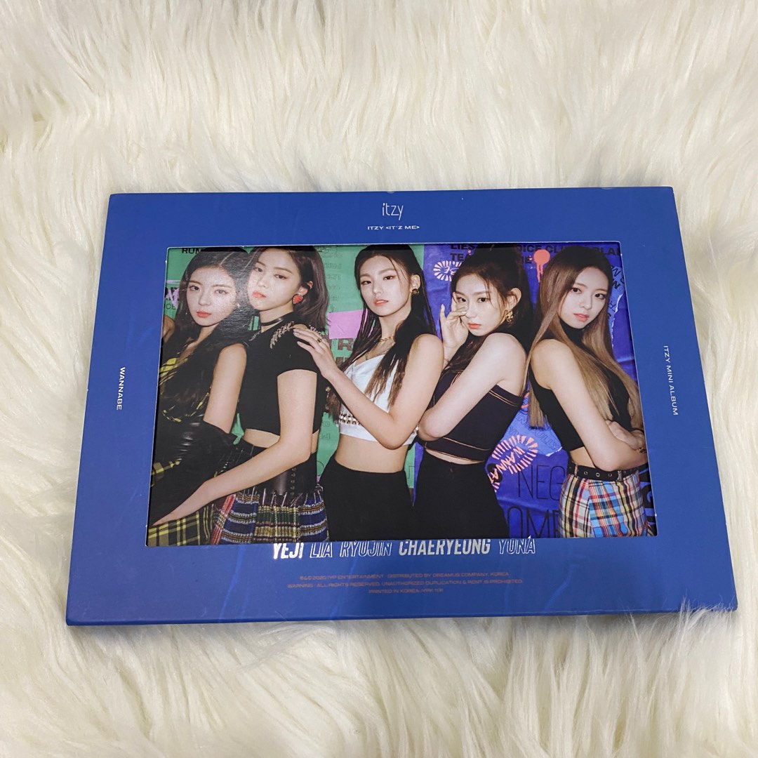 ITZY ITZ ME WANNABE ALBUM, Hobbies & Toys, Memorabilia & Collectibles, K-Wave on Carousell