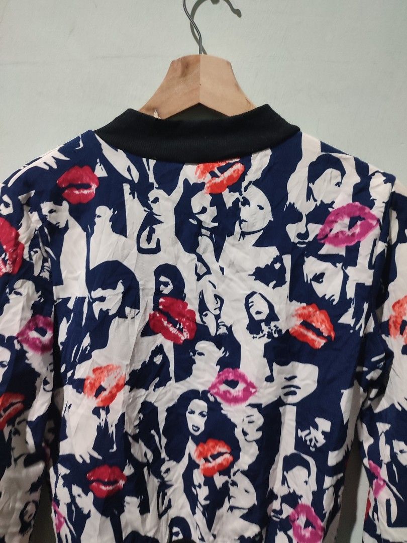 Kiss full print jacket size S, Women's Fashion, Coats, Jackets and ...