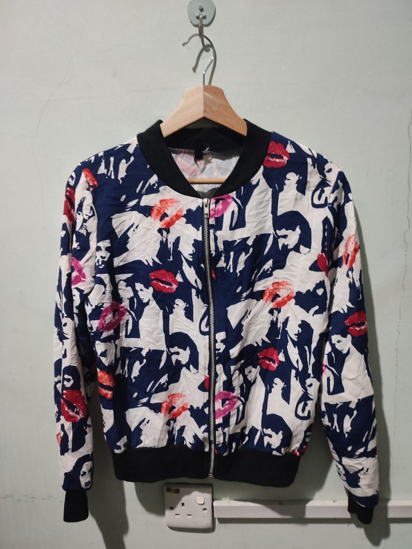 Kiss full print jacket size S, Women's Fashion, Coats, Jackets and ...