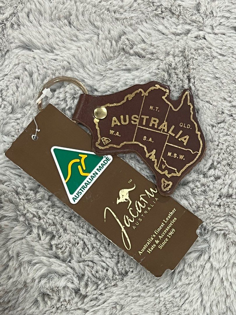 Leather Australia Keychain, Hobbies & Toys, Travel, Travel Essentials ...