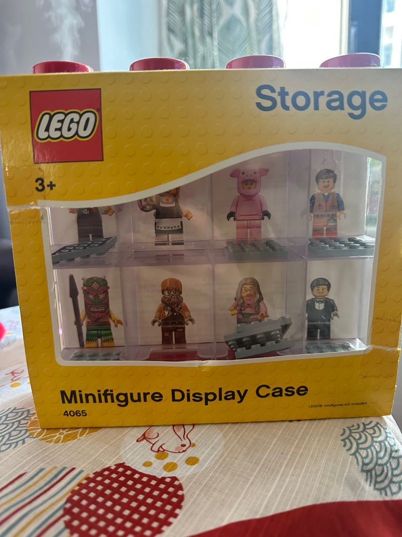 Lego display box, 興趣及遊戲, 玩具 & 遊戲類 - Carousell