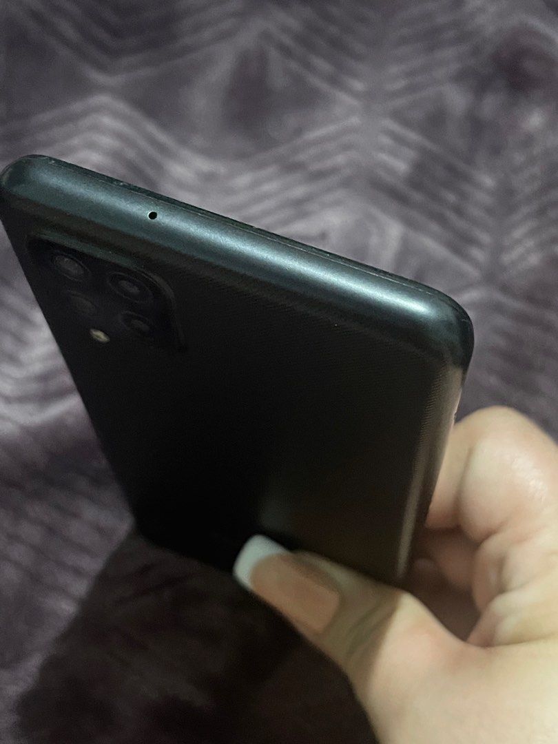 Like new Samsung galaxy a12 128g on Carousell