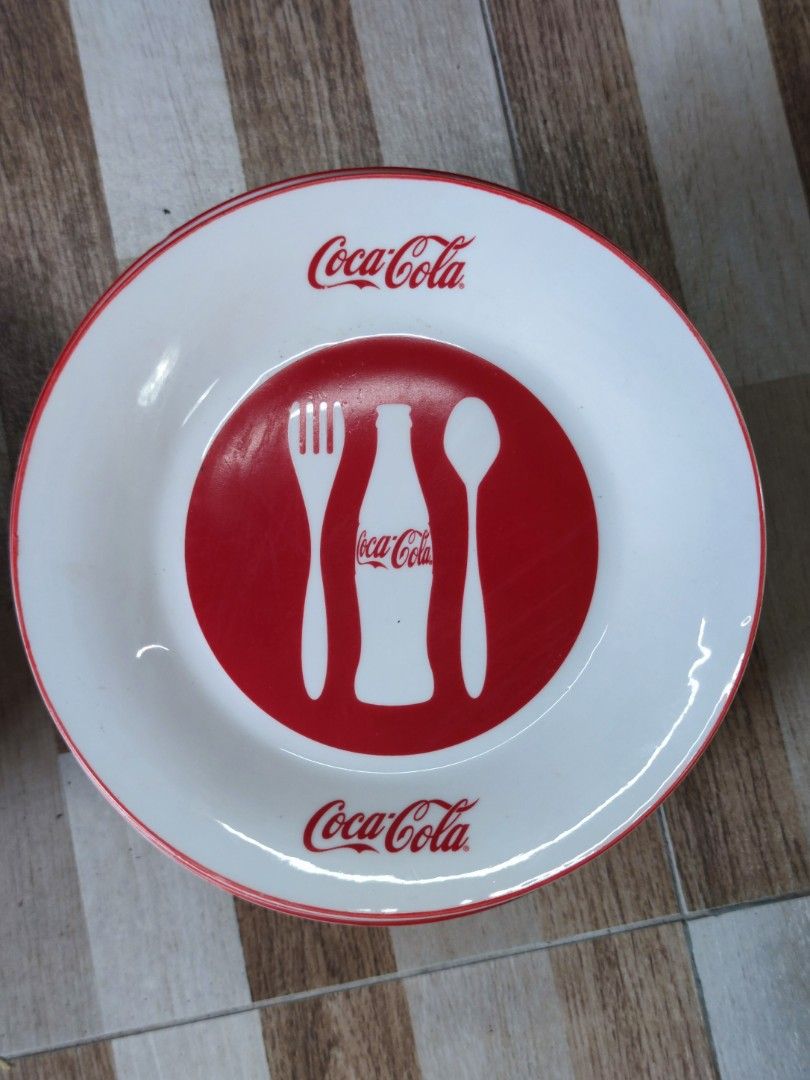 Limited Edition Vintage Coca-Cola Plate, Hobbies & Toys, Collectibles ...
