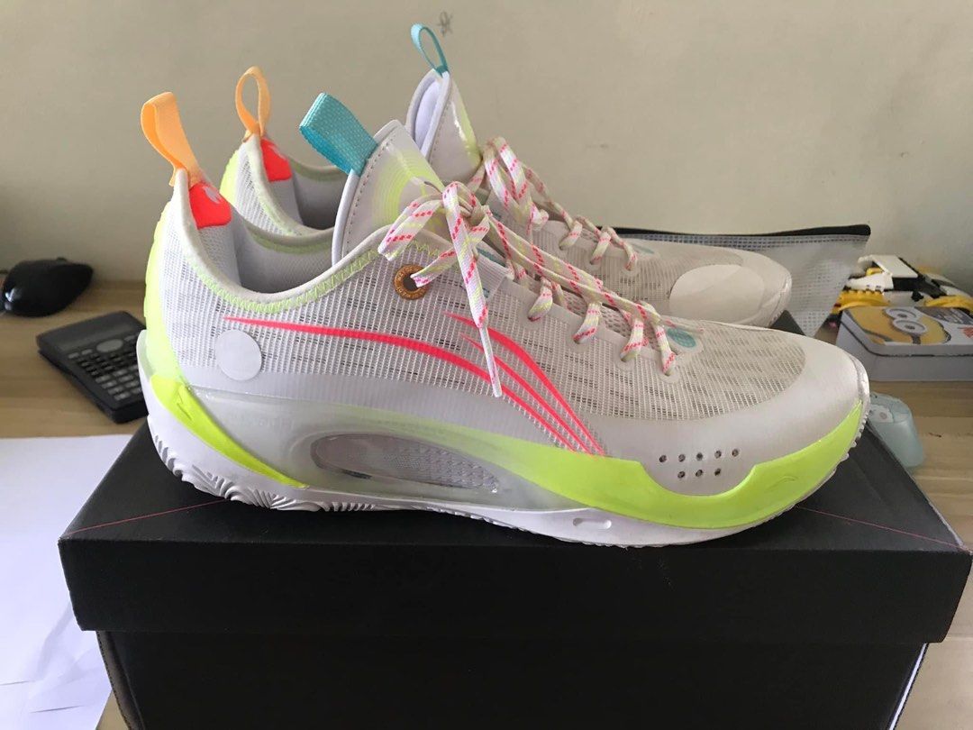 Li-Ning Wow 808 2, Men's Fashion, Footwear, Sneakers on Carousell