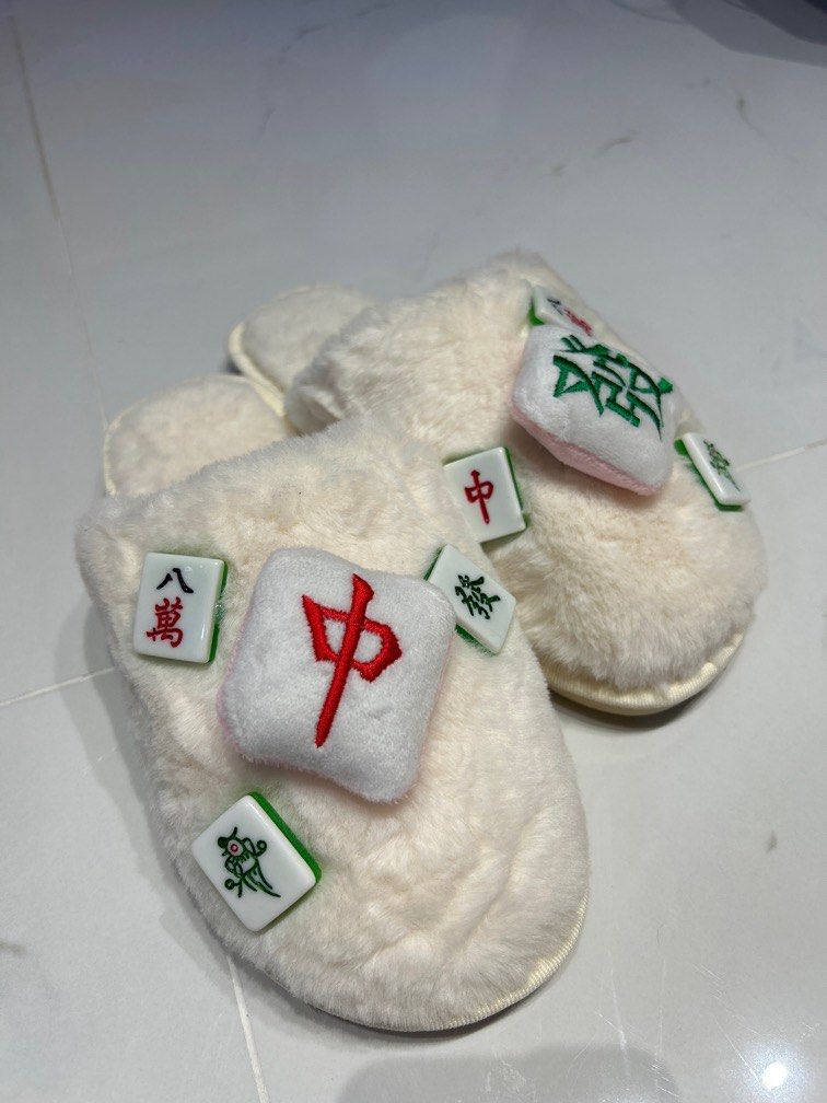 MAHJONG Bedroom Slippers, Women's Fashion, Footwear, Flipflops and ...