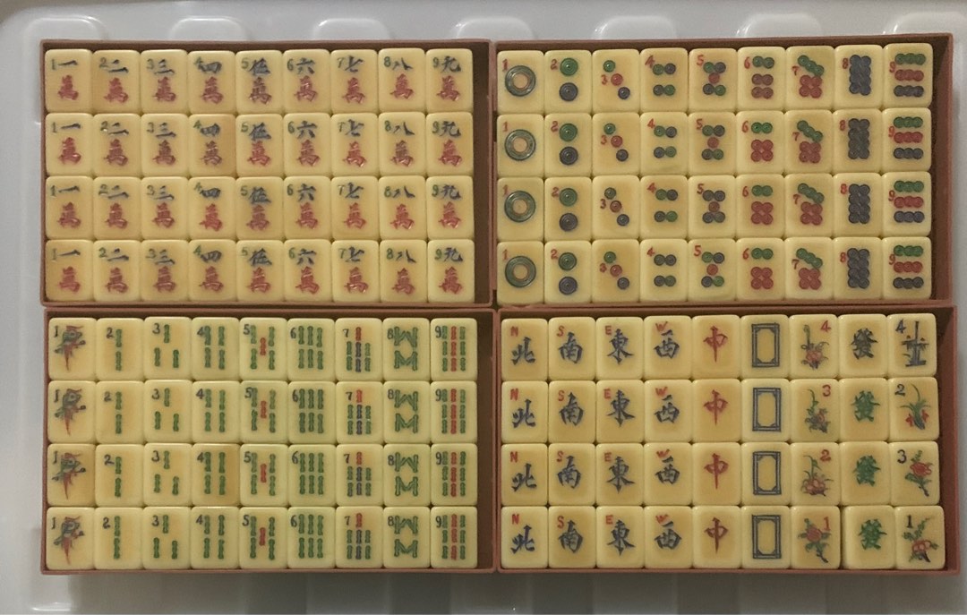 MAHJONG set, Hobbies & Toys, Toys & Games on Carousell