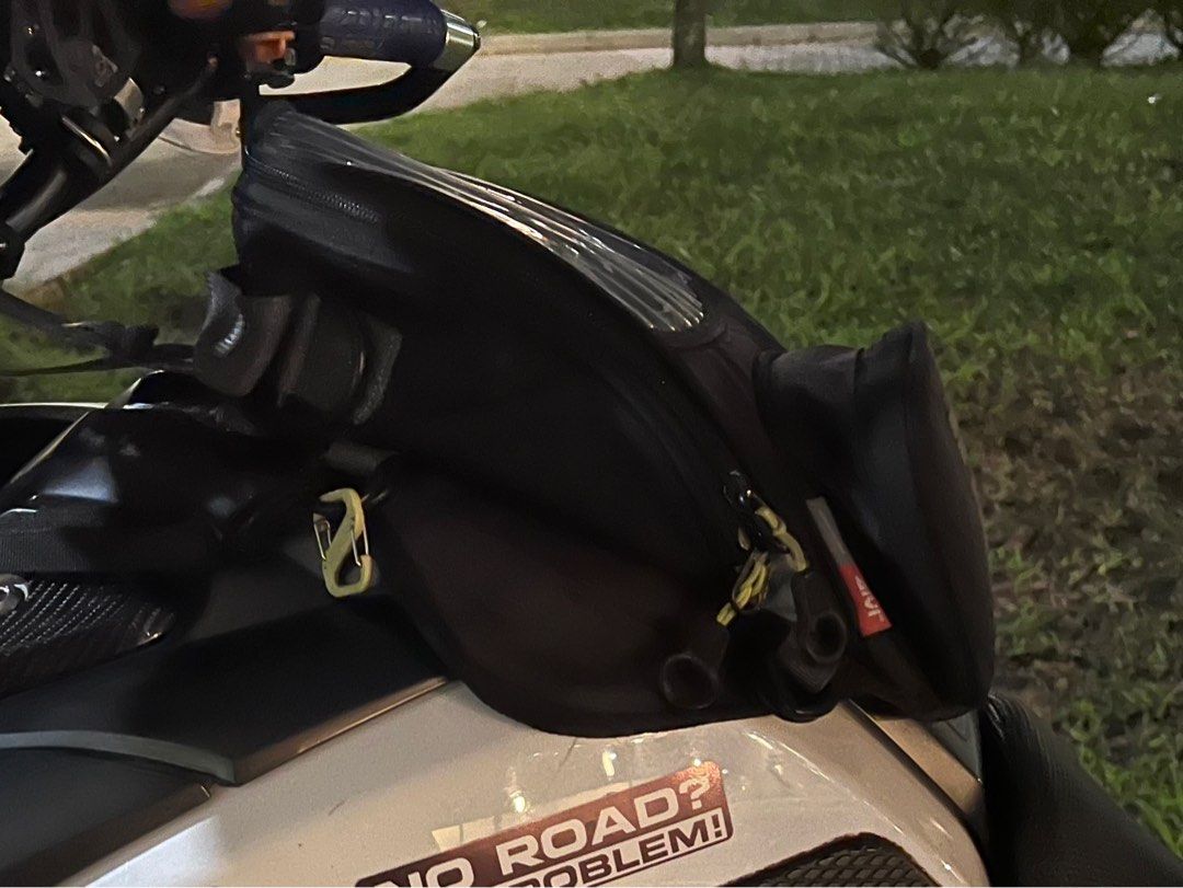 Mini tank bag, Motorcycles, Motorcycle Accessories on Carousell