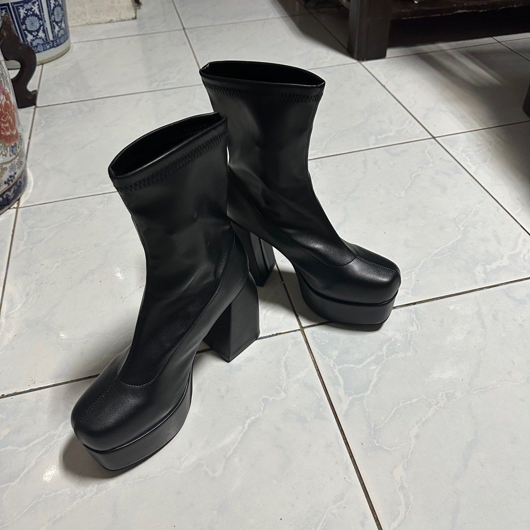 Naked Wolfe Dupes Platform Heels Boots, Women's Fashion, Footwear ...