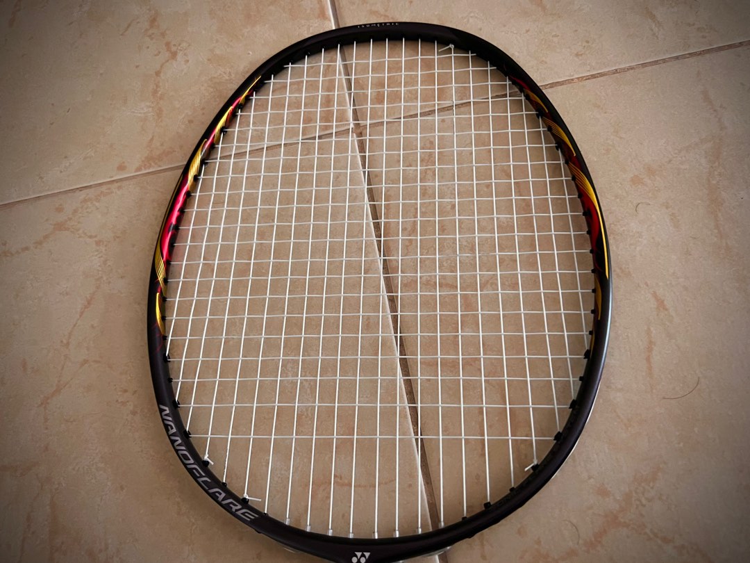 Nanoflare 800, Sports Equipment, Sports & Games, Racket & Ball Sports ...
