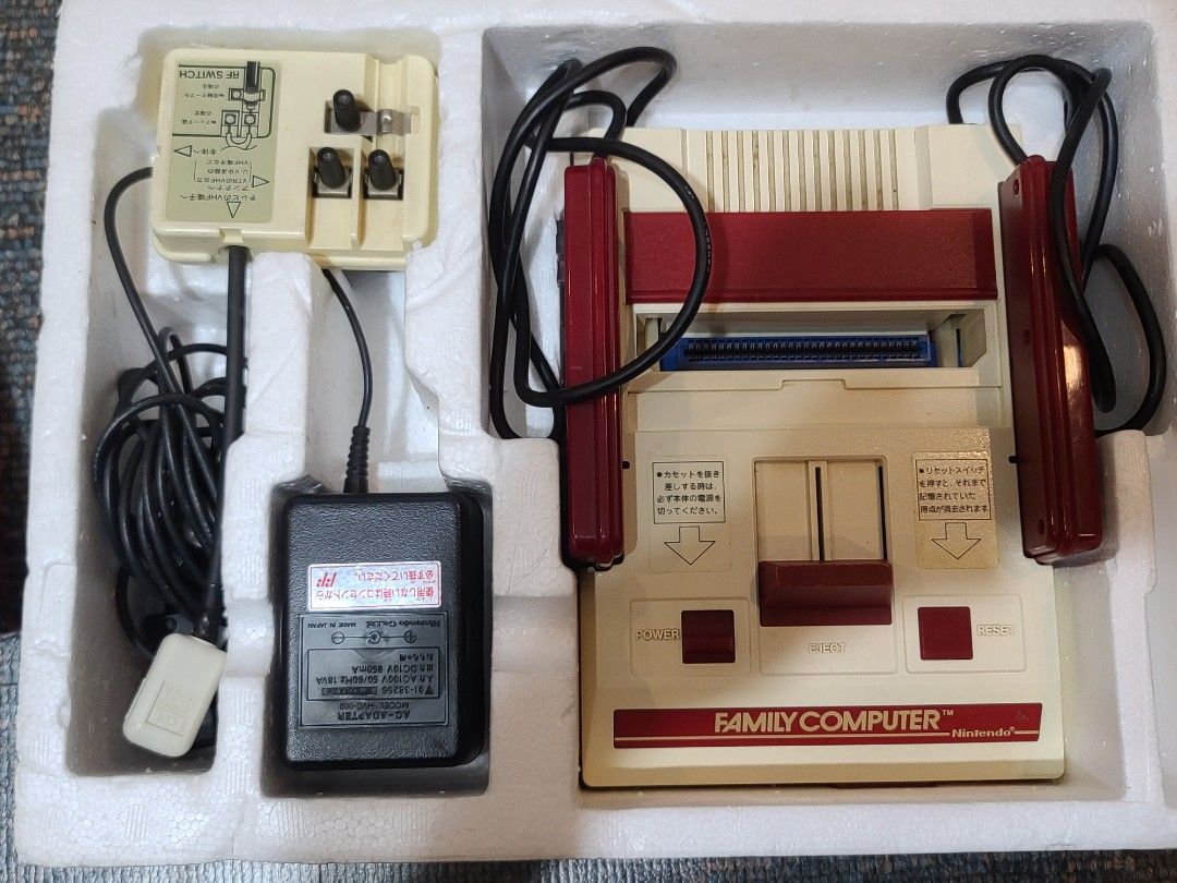 Nintendo Family Computer, Video Gaming, Video Game Consoles, Nintendo ...