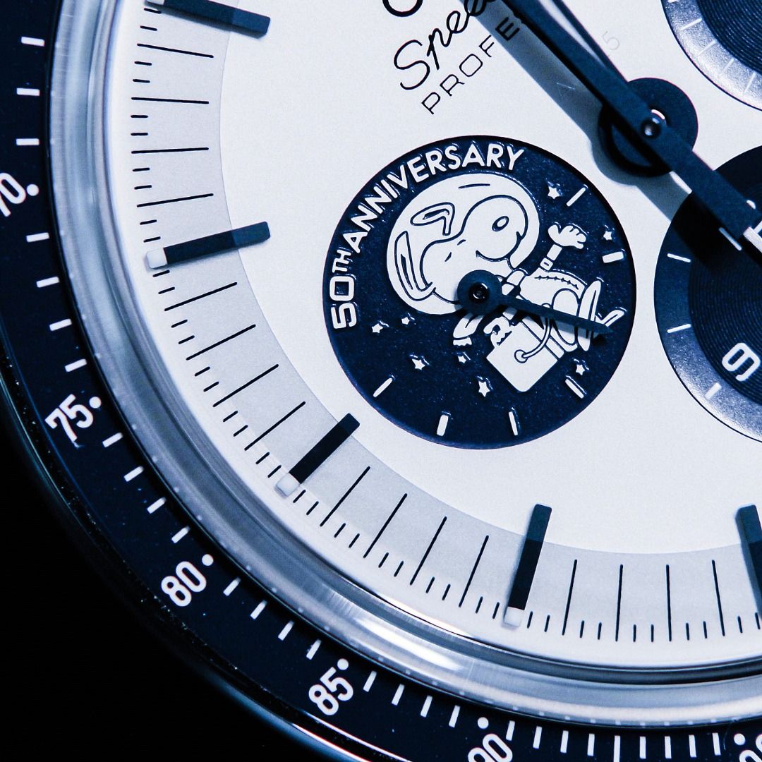 Omega Speedmaster Silver Snoopy Award, Luxury, Watches on Carousell