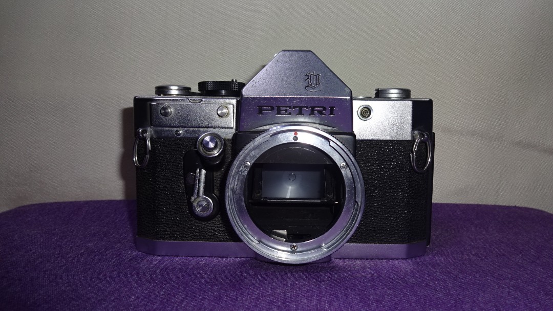 Petri 6 film SLR camera, Photography, Cameras on Carousell