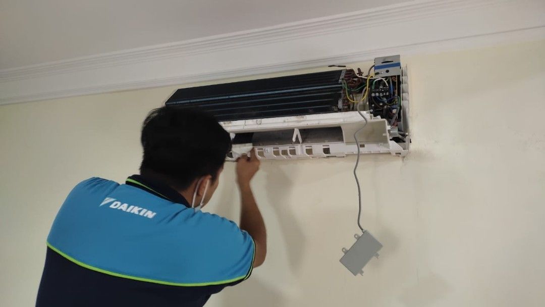 Plaster Ceiling painting renovation Aircond electrical wiring hacking ...