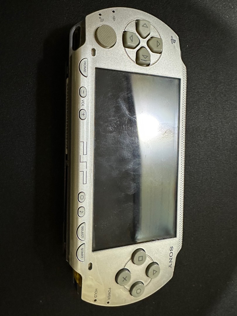 PSP 1000 silver, Video Gaming, Video Game Consoles, PlayStation on ...