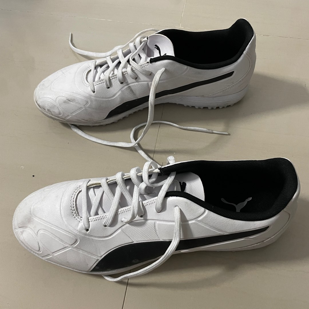 Puma Football Astro Turf Monarch 2 White on Black II Soccer, Men's ...