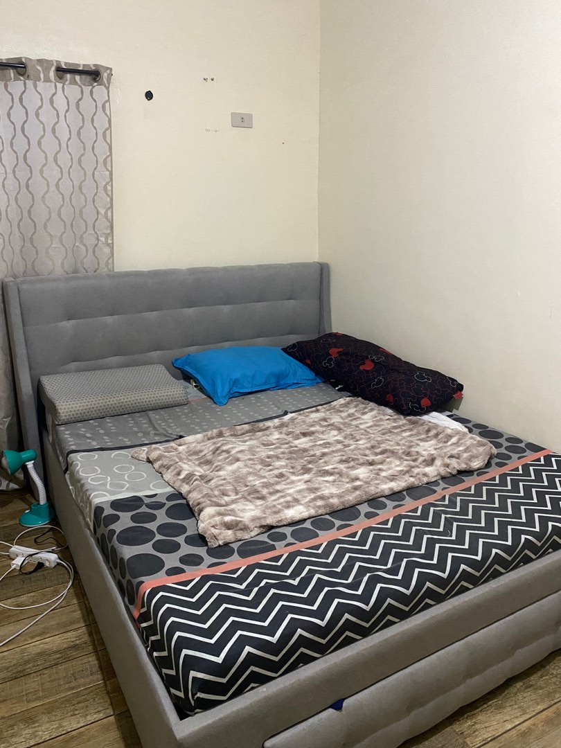 Queen Size Bed Frame, Furniture & Home Living, Furniture, Bed Frames ...