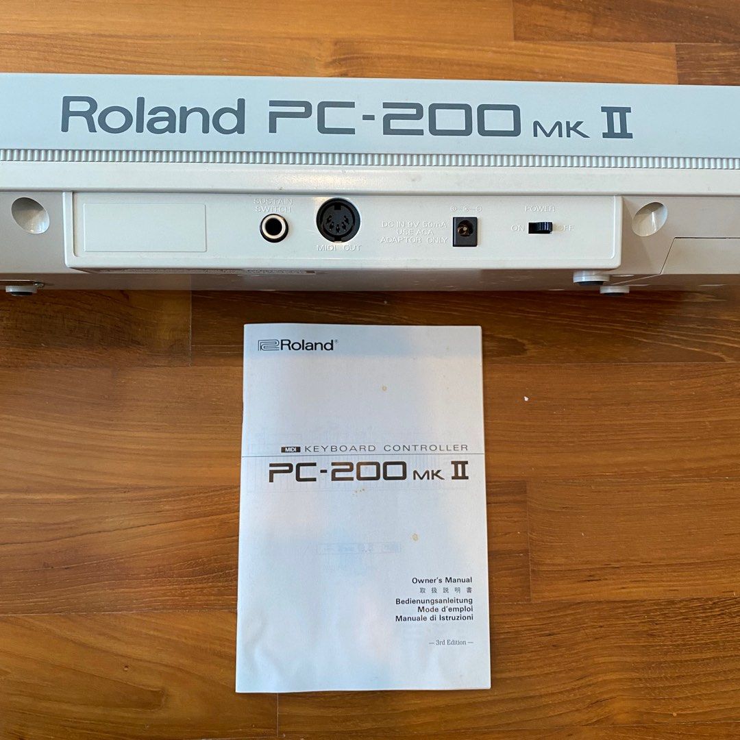 Roland PC200 MIDI Keyboard, Hobbies & Toys, Music & Media, Musical ...