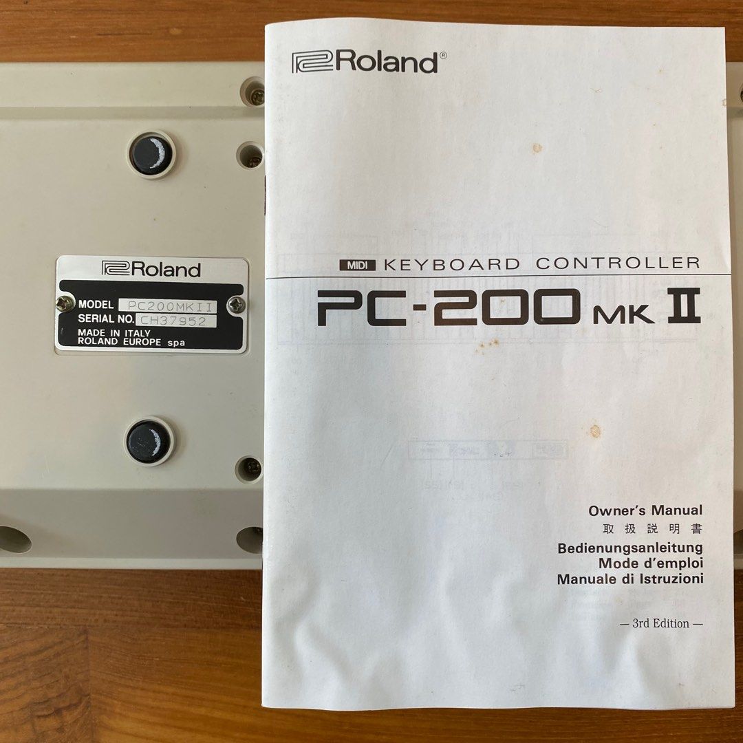 Roland PC200 MIDI Keyboard, Hobbies & Toys, Music & Media, Musical ...