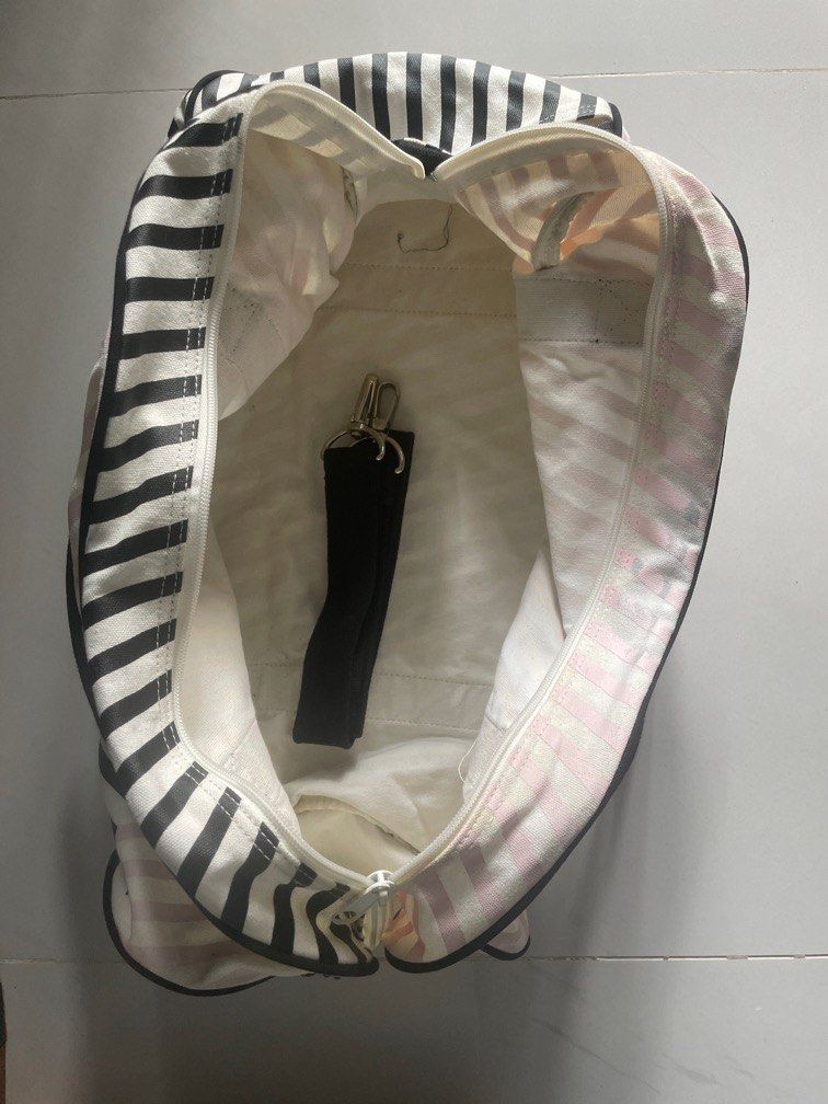 (Rtp $79.90) Country Road Duffle Bag, Men's Fashion, Bags, Backpacks on ...