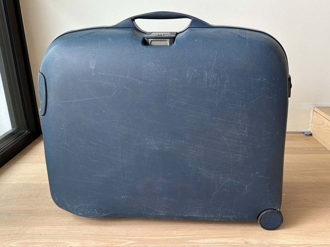 Samsonite Oyster Luggage, Hobbies & Toys, Travel, Luggage on Carousell