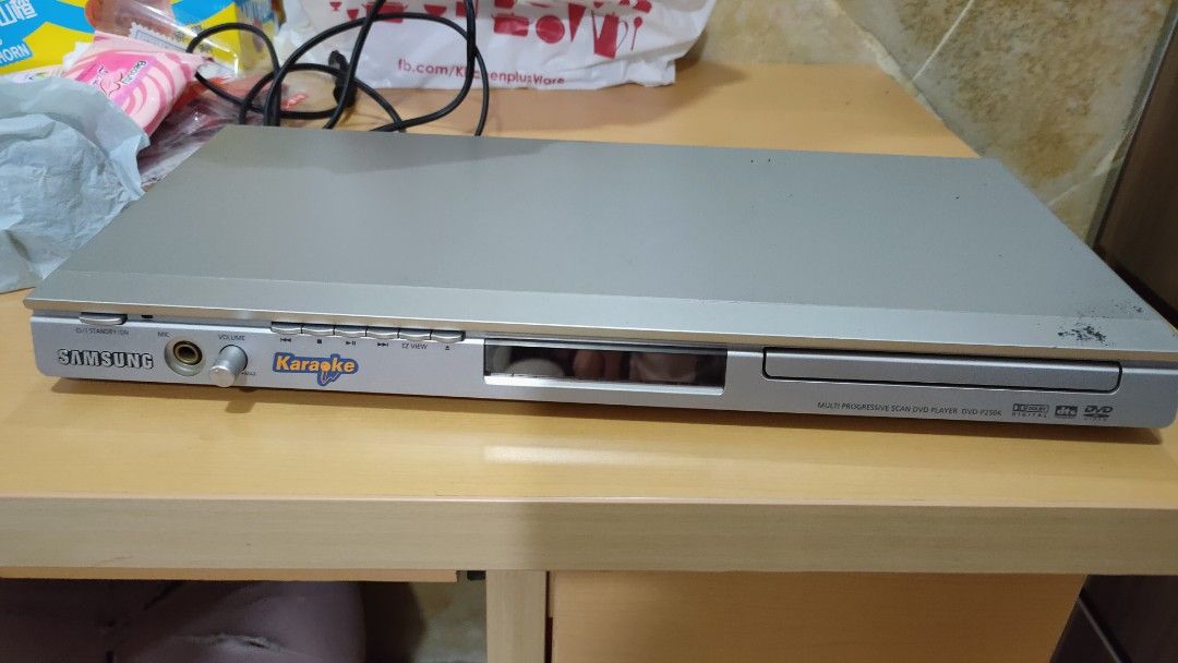 Samsung CD/DVD Player with Karaoke mic inject, TV & Home Appliances, TV ...