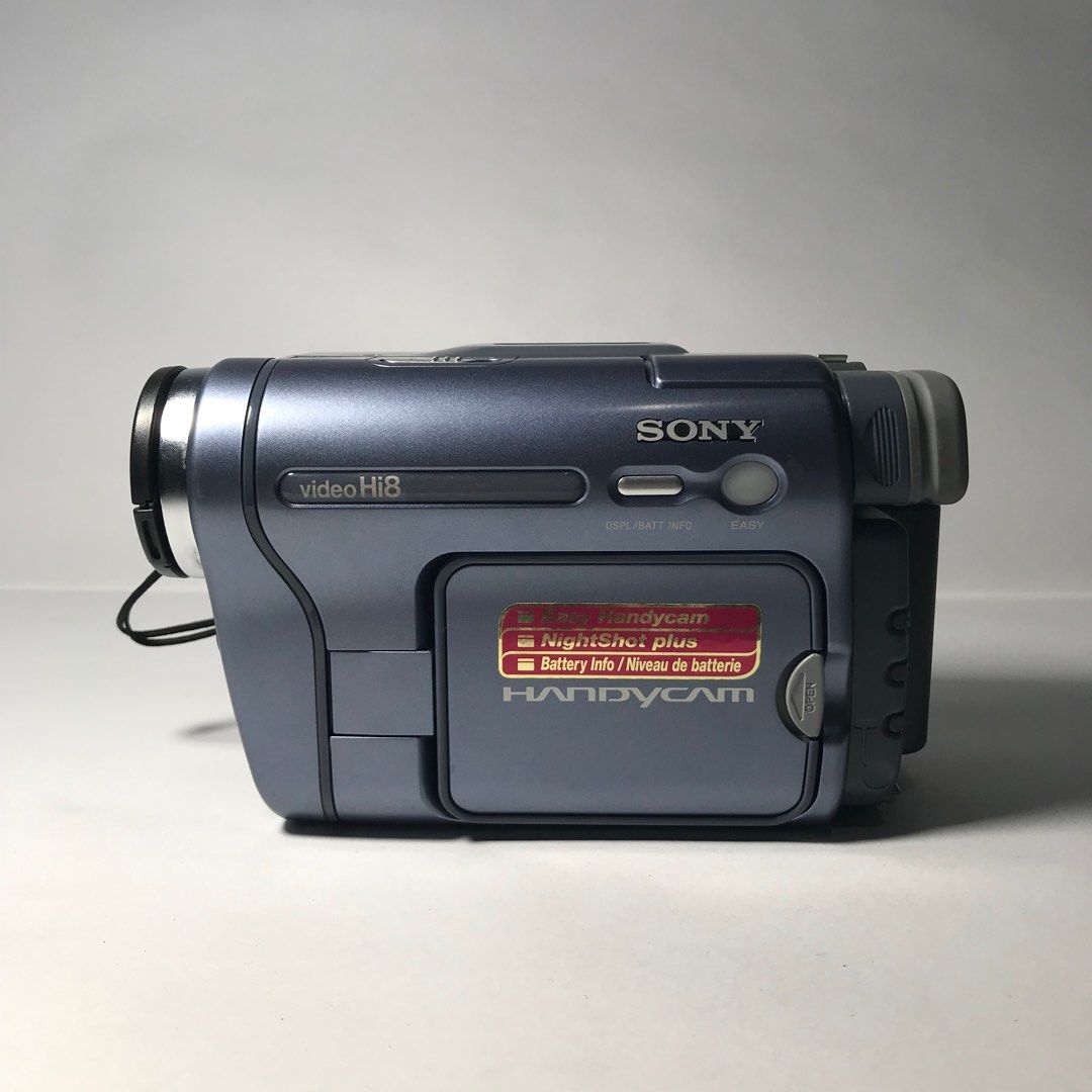 SONY HANDYCAM VideoHi8, Photography, Video Cameras on Carousell