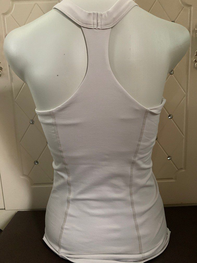 Sport tank cup bra Andar, Fesyen Wanita, Pakaian Wanita, Atasan di ...