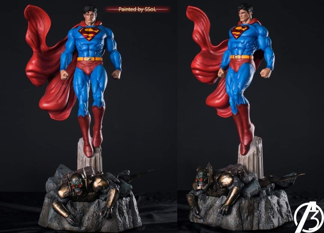 Superman statue, Hobbies & Toys, Toys & Games on Carousell