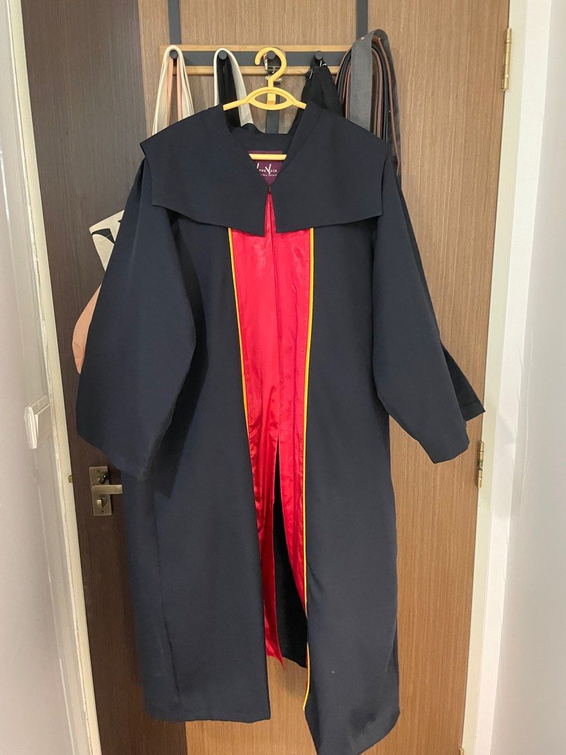 Temasek Polytechnic Graduation Gown, Women's Fashion, Coats, Jackets ...