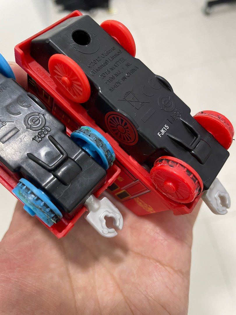 Thomas And Friends Motorized Railway Delux Depot Set, Hobbies & Toys ...