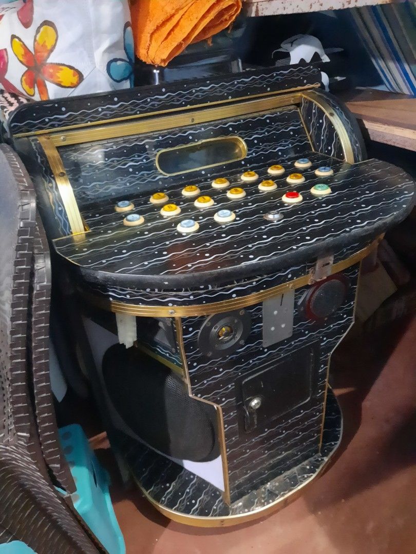 Videoke machine on Carousell