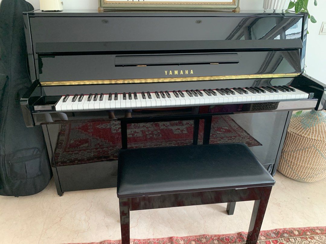 Yamaha Upright Piano, Hobbies & Toys, Music & Media, Musical ...